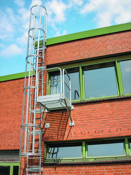 Fixing the fixed ladders problem - ZARGES GmbH