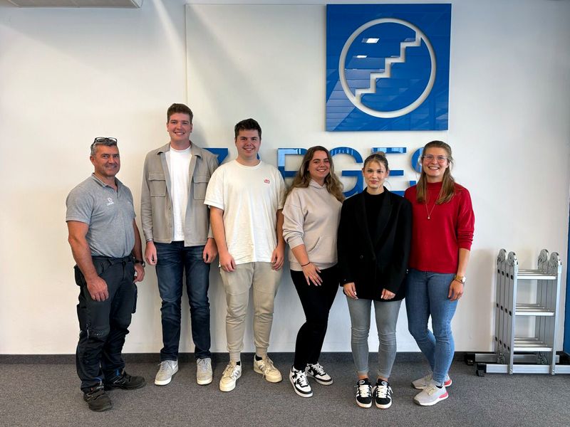 Erfolgreicher Abschluss: Ehemalige Azubis starten durch bei ZARGES - ZARGES