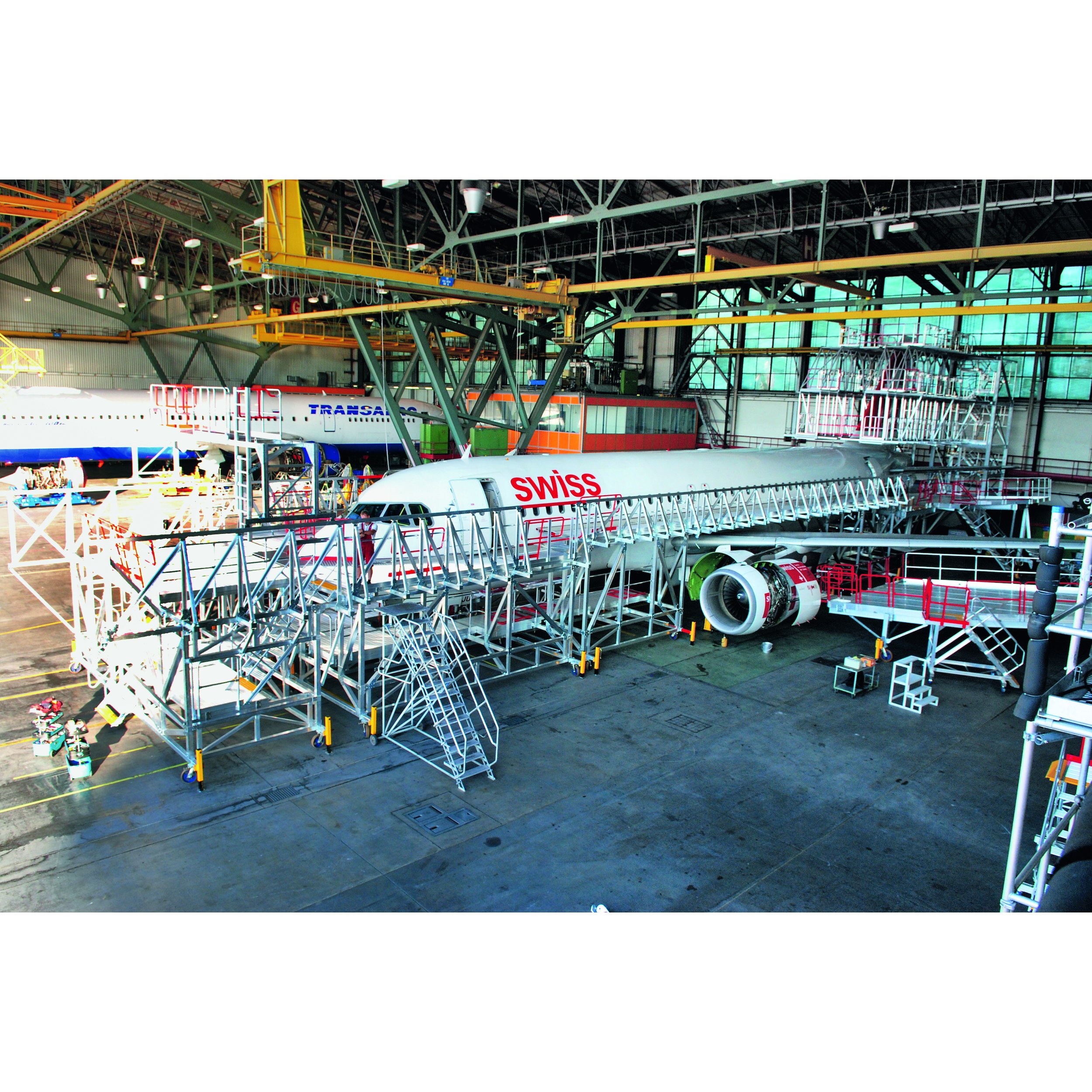 Nose docks | Work and maintenance platforms for the aviation sector | ZARGES - Innovations in ...